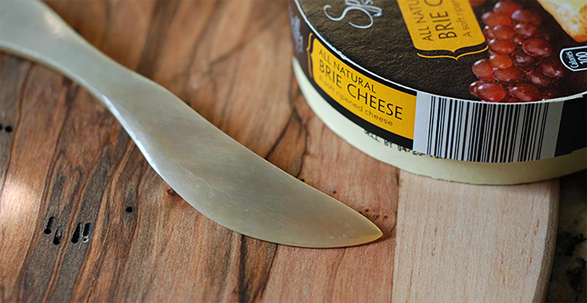Wooden Cheese & Bread Boards Made in USA | Winwooddesigns.com